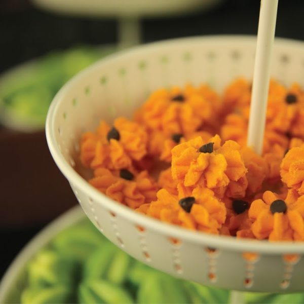 LAST 10! Classic Pineapple Tarts Sepit by Rita Zahara – Che Zahara